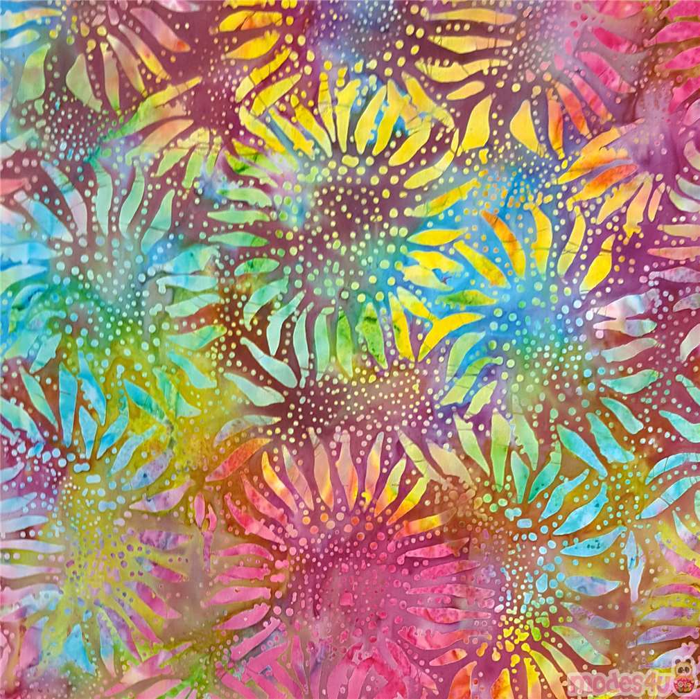 Regenbogenfarben gebatikter Stoff mit Sonnenblumen von Timeless ...