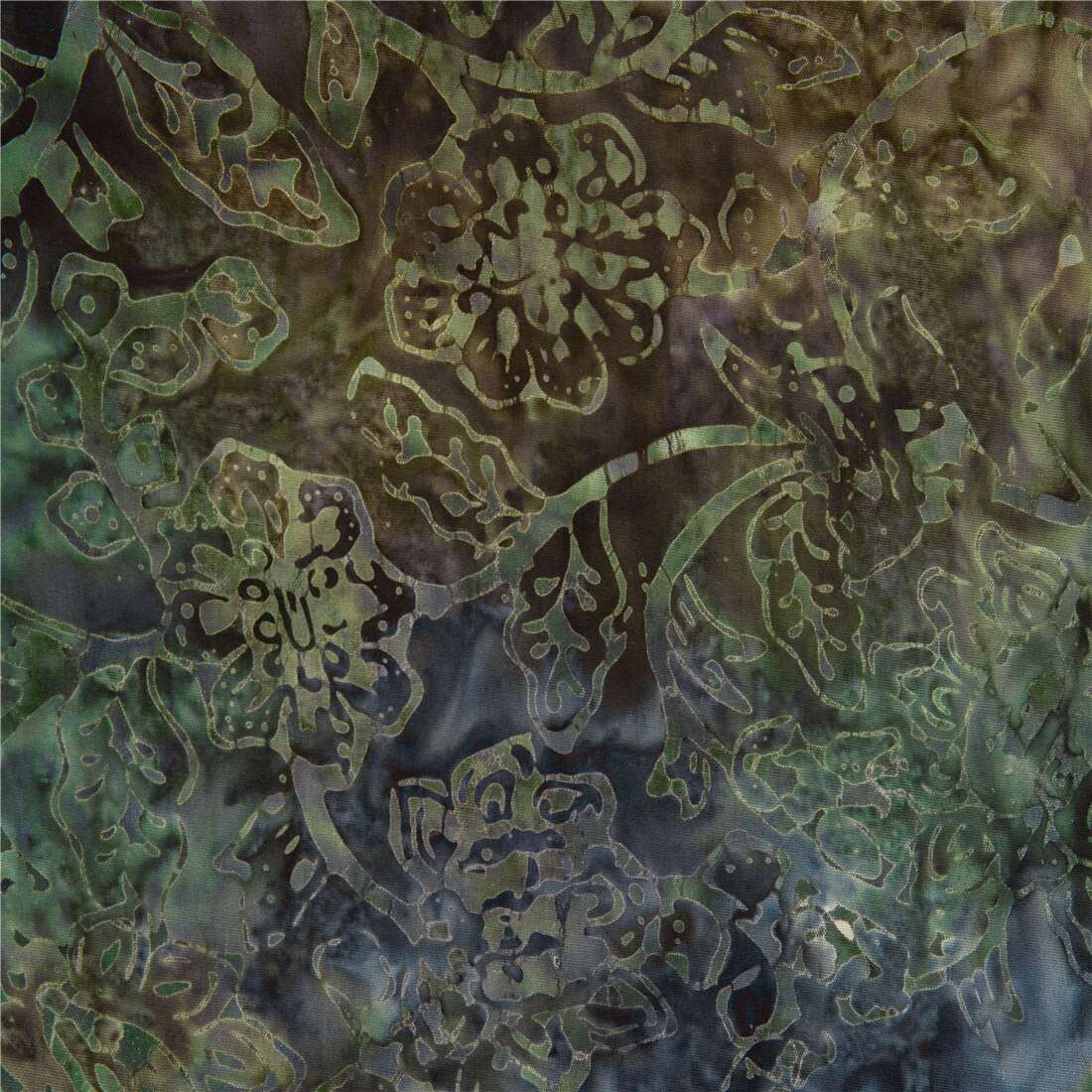 Tela verde de Timeless Treasures batik floral ornamental en tonos ...
