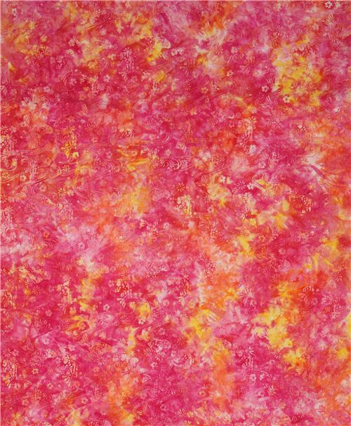 Tela batik rosa con flores y peces de Trans-Pacific Textiles - modesS4u
